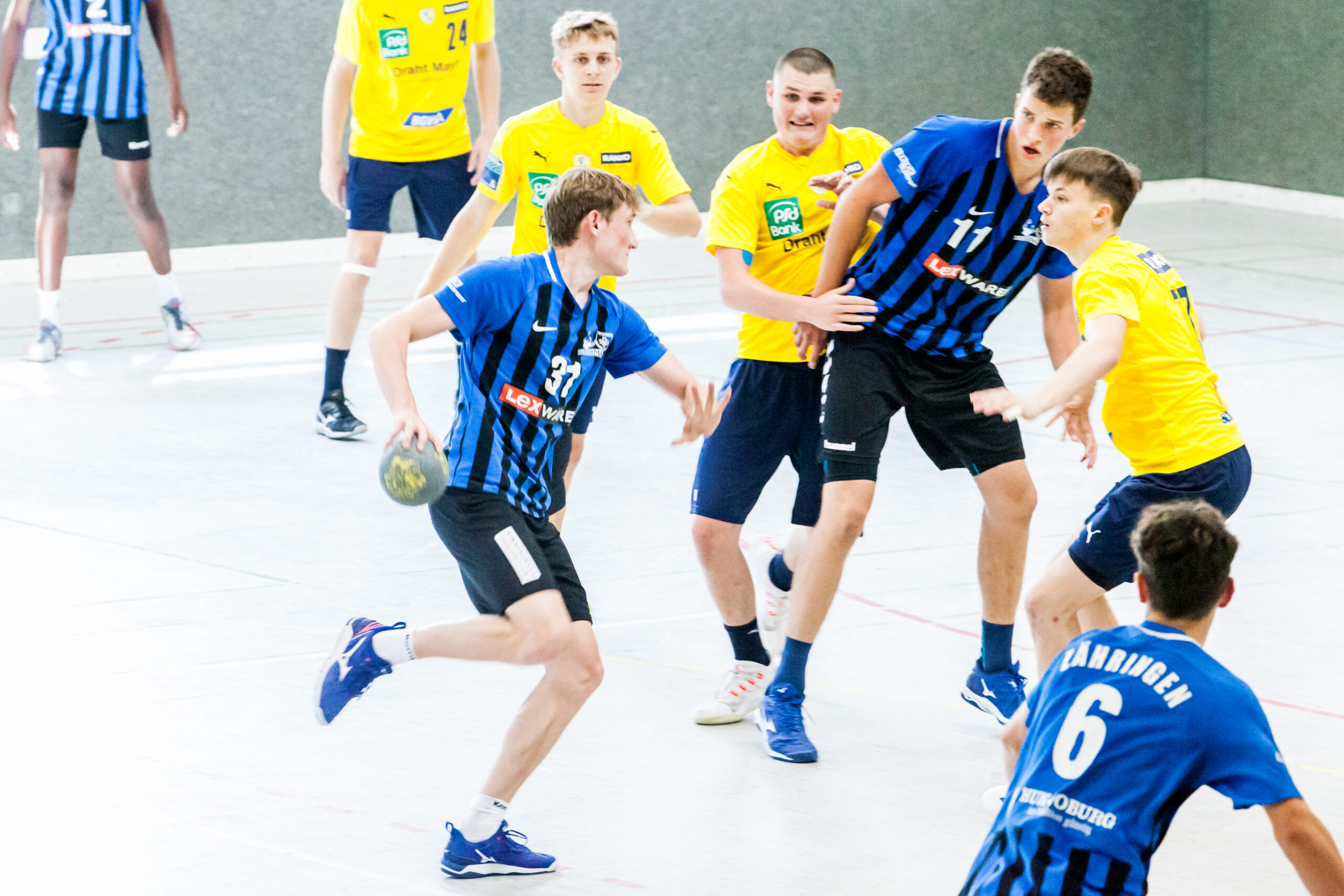 „Endlich mal wieder was los in der Jahnhalle“ – Handball Zähringen